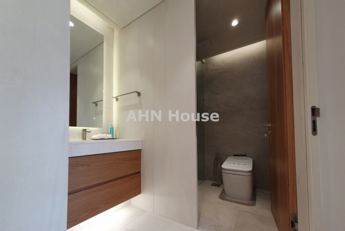 AHN HOUSE